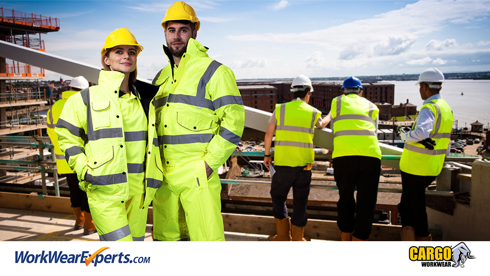 Top 5 Benefits of Hi-Vis Clothing in High-Risk Work Environments