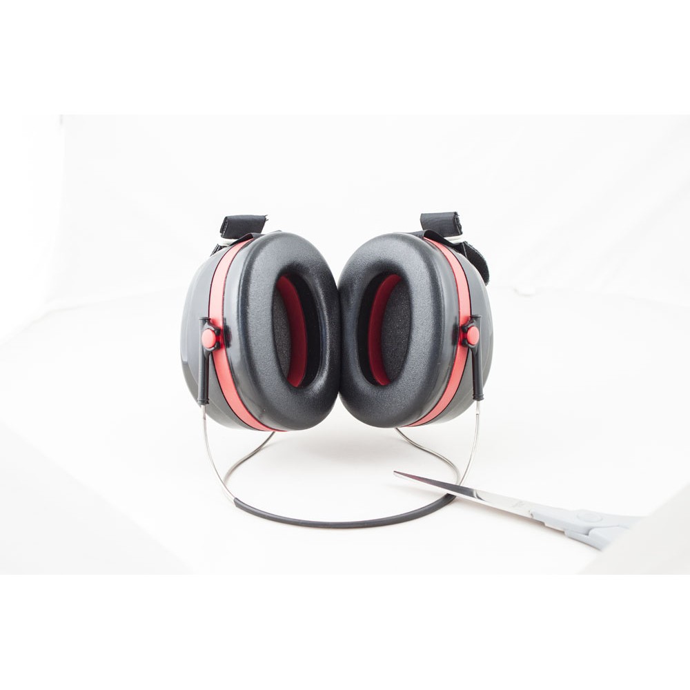 3M PELTOR Optime III Neckband Earmuff SNR 34 H540B | WorkWear Experts